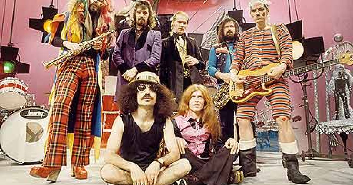 I Wish It Would Be Christmas Every Day-Wizzard-