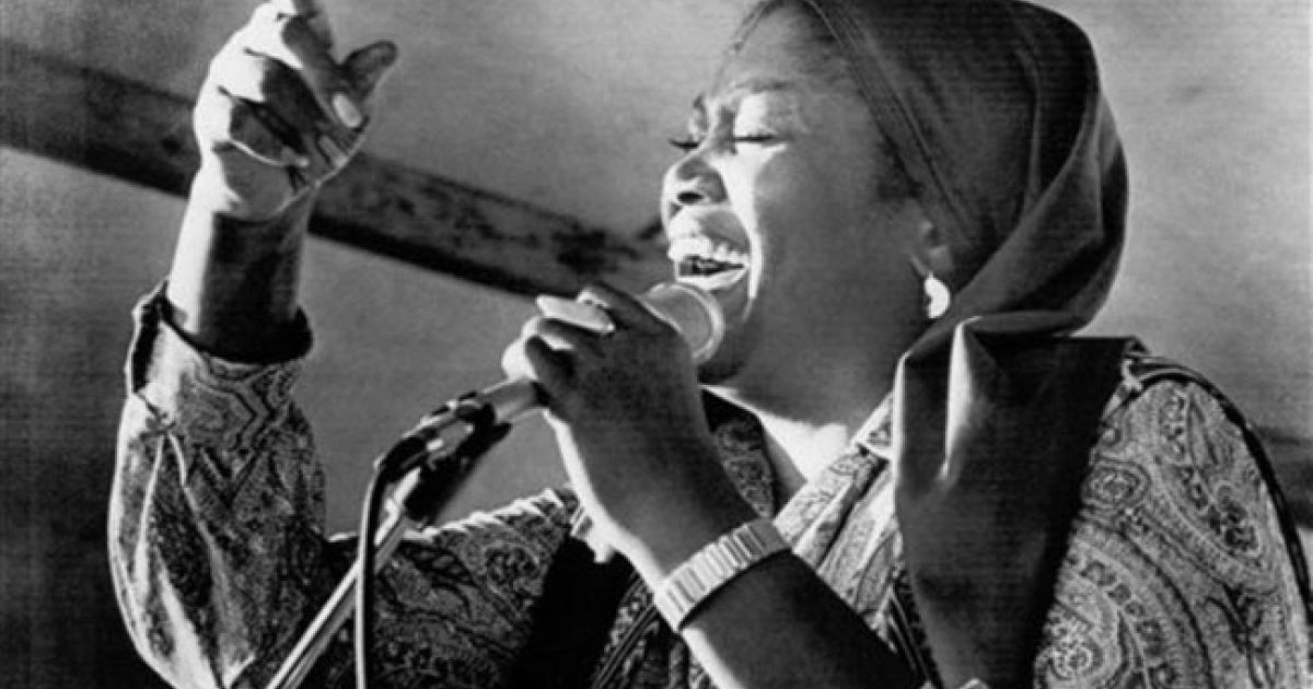 ODETTA Από τις σπάνιες φωνές...