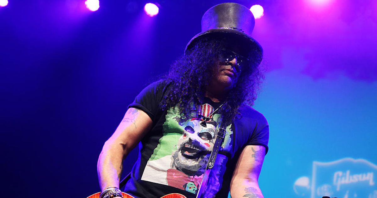 Slash : Διασκευάζει Gallagher, Hendrix και άλλους σπουδαίους blues καλλιτέχνες σε συναυλία του