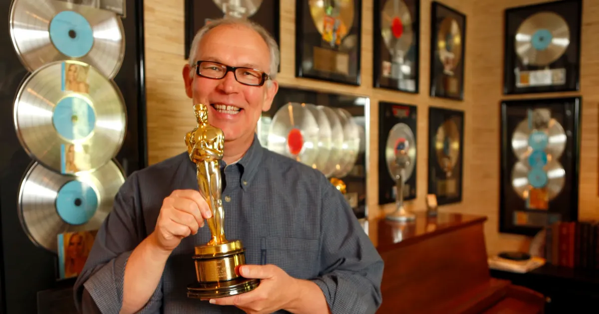 Πέθανε ο Tom Whitlock, συνθέτης των 'Danger Zone' και 'Take My Breath Away'