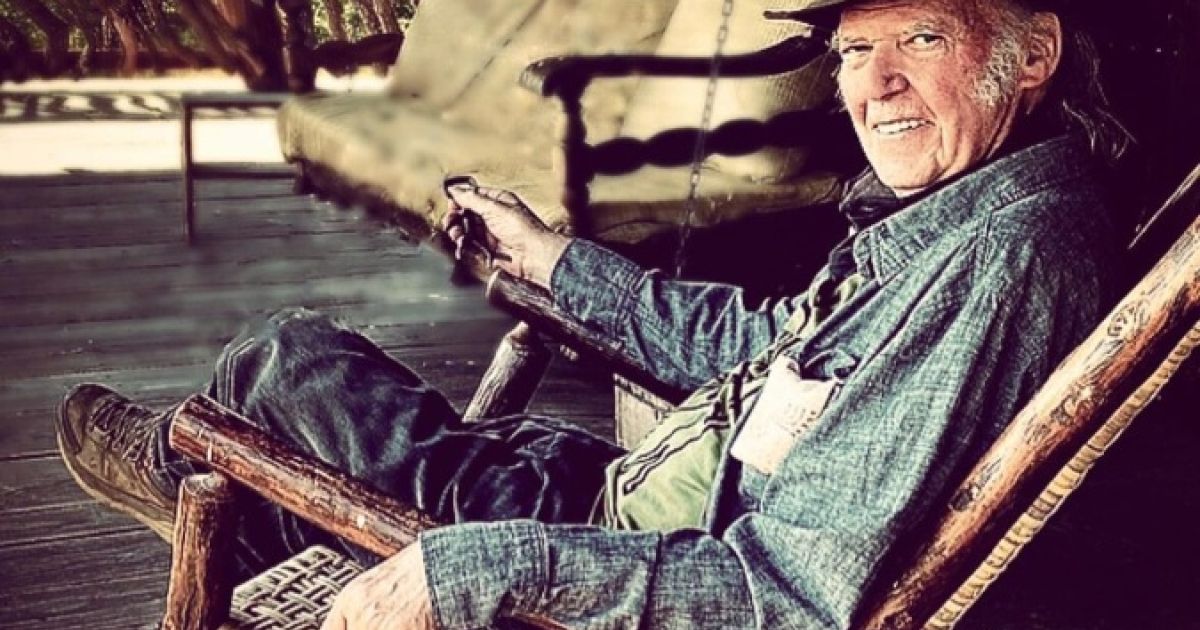 Ο Neil Young και οι Crazy Horse ανακοινώνουν νέο άλμπουμ και ...