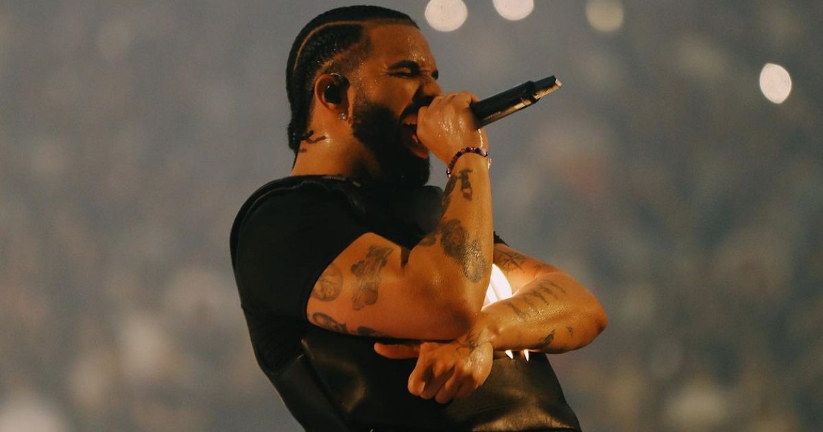 Οι Pet Shop Boys τα βάζουν με τον Drake επειδή δεν τους συμπεριέλαβε ...